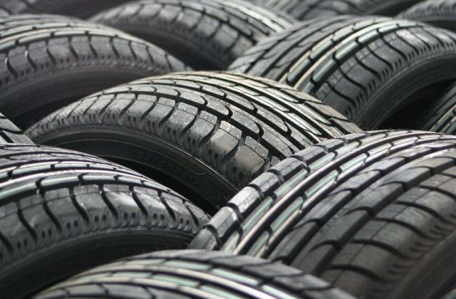 Ukuran Ban Mobil Depan Dan Belakang Berbeda - PinterMekanik
