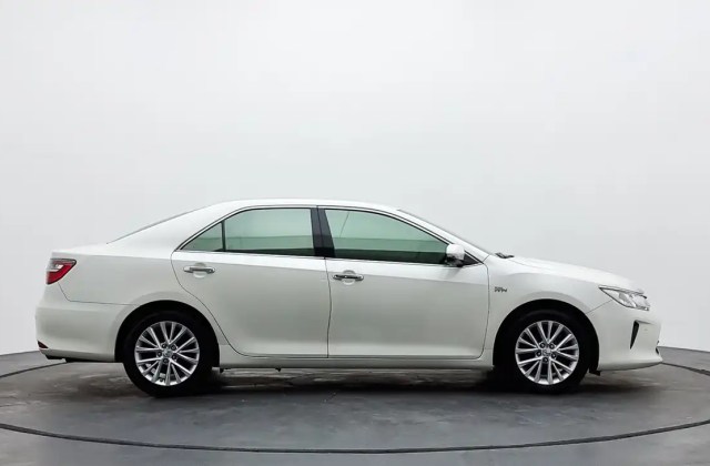 Toyota Camry Putih Bekas Jakarta - PinterMekanik