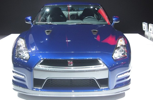 Foto Mobil Nissan Gtr - PinterMekanik