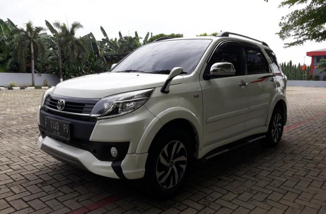 Toyota Rush Putih 2017 - PinterMekanik