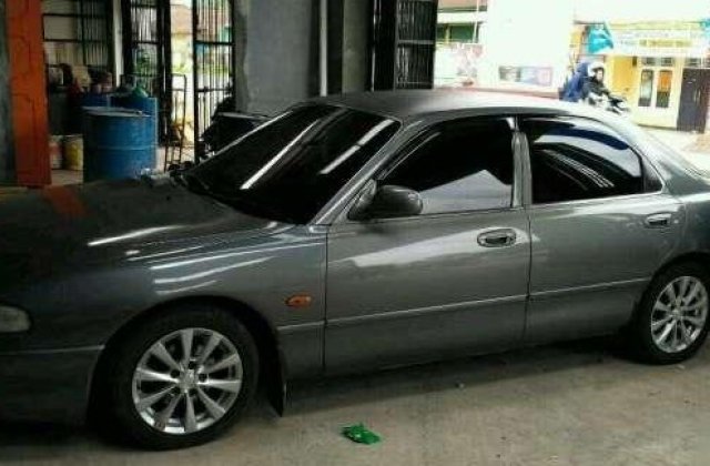 Spesifikasi Mobil Mazda Cronos - PinterMekanik