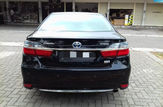 Toyota Camry Hybrid Bekas - PinterMekanik