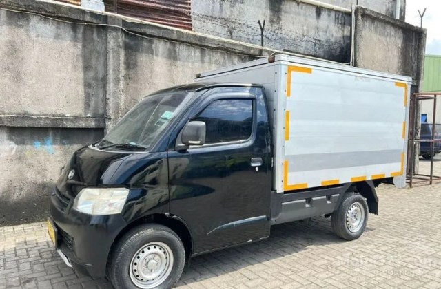 Spesifikasi Mobil Daihatsu Gran Max Box - PinterMekanik