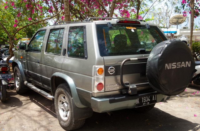 Foto Nissan Terrano Modif - PinterMekanik