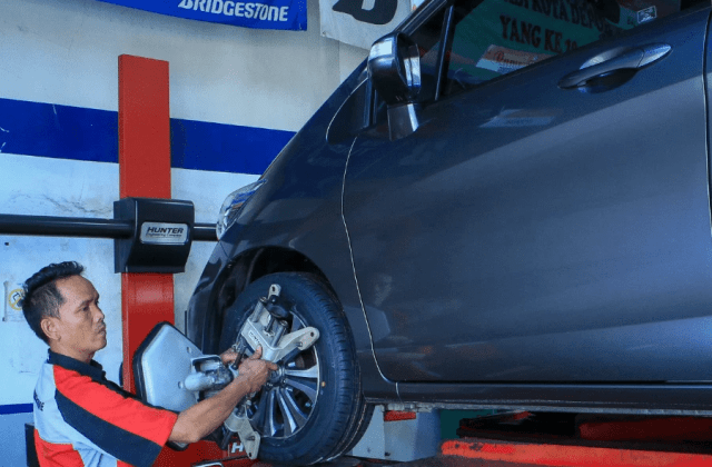 Kenapa Mobil Harus Di Spooring Dan Balancing - PinterMekanik