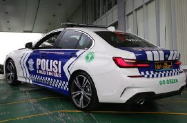 Mobil Mazda Polisi Indonesia - PinterMekanik