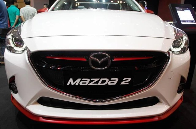 Harga Mobil Mazda 2 Baru - PinterMekanik
