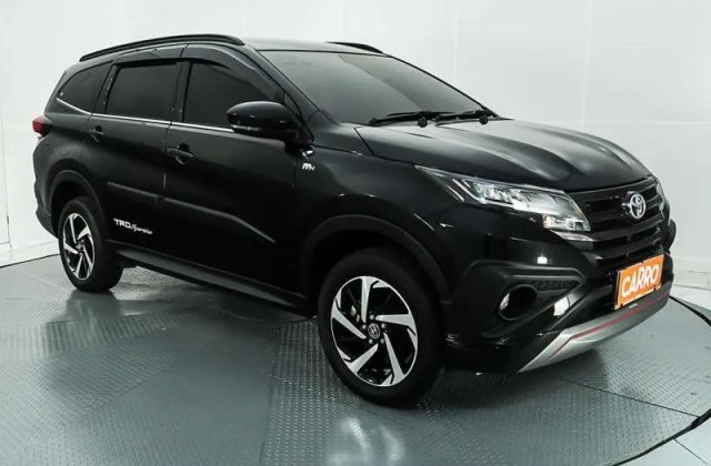 Toyota Rush Hitam - PinterMekanik
